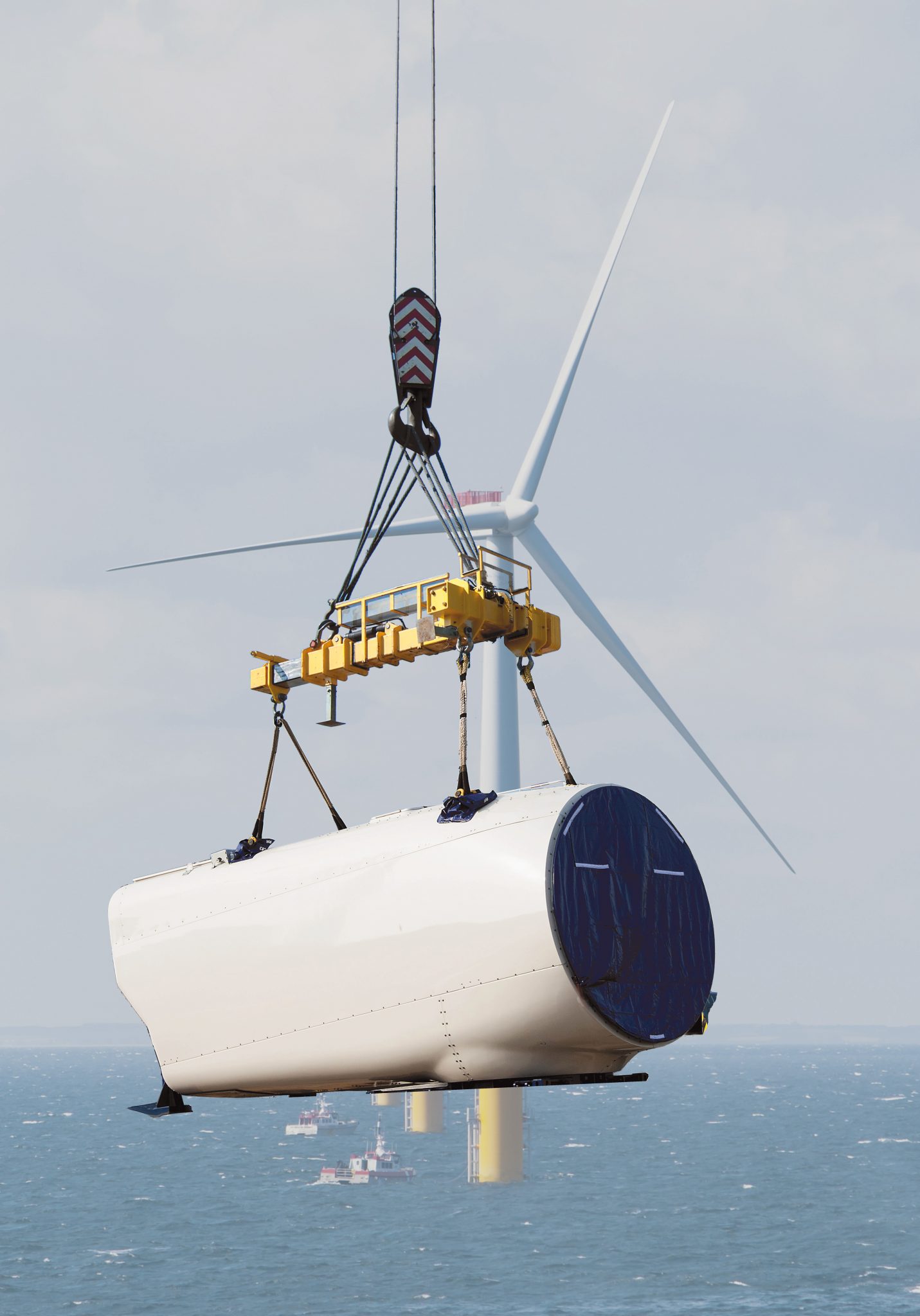 Hydraulic yoke for handling wind turbine nacelles | Lift and Hoist ...