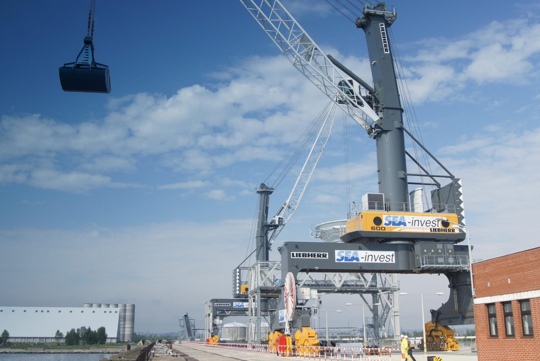 Two LPS 600 for Efficient Bulk Handling in Gdansk | Construction News ...