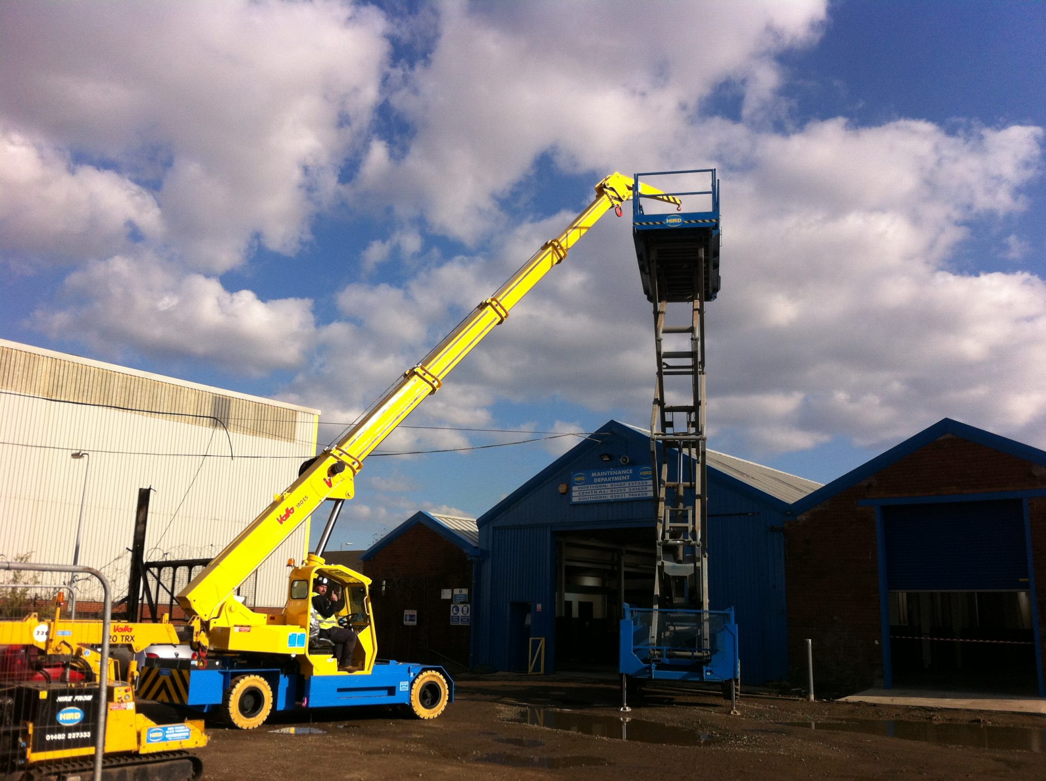 Valla Cranes Provides Hird Group with Special Valla 180ES | Lift and ...