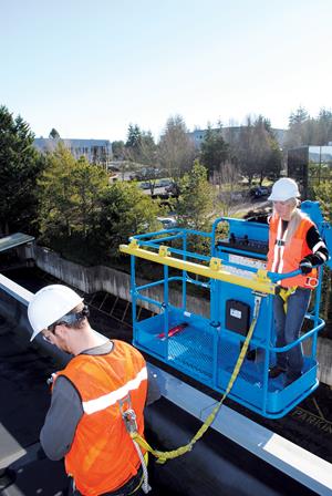 Genie Introduces Fall Arrest Bar for Exiting a Boom Lift Platform ...