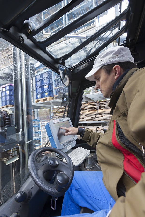 Redesigned vehicle PCs terminals from noax | Lift and Hoist ...