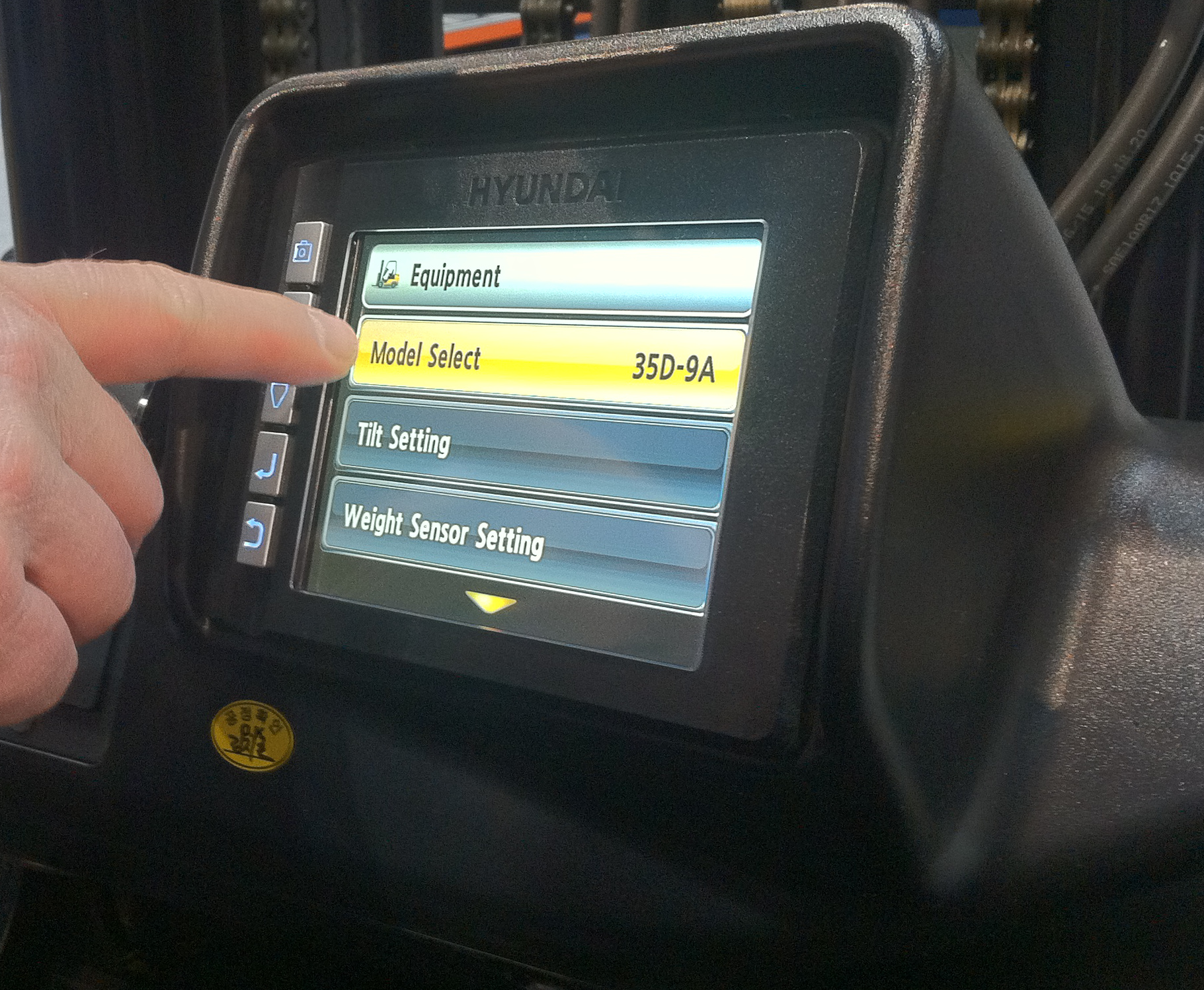 Hyundai Forklift's new instrument cluster informs of changing jobsite ...