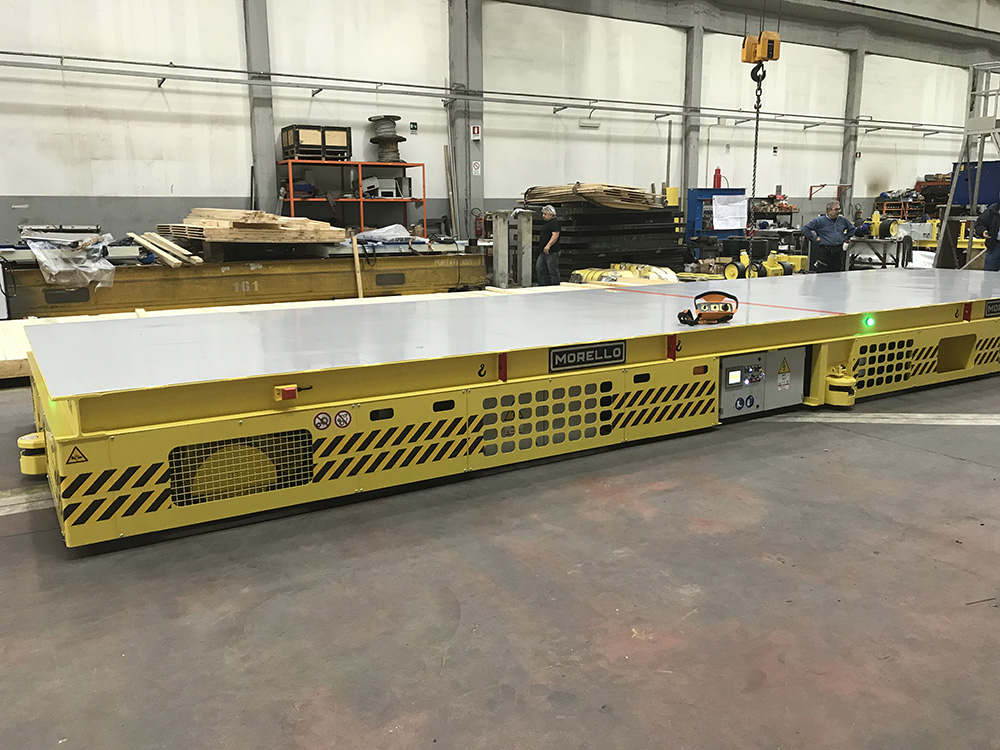 Specialist heavy lifting trolley with remote controller | Lift and ...