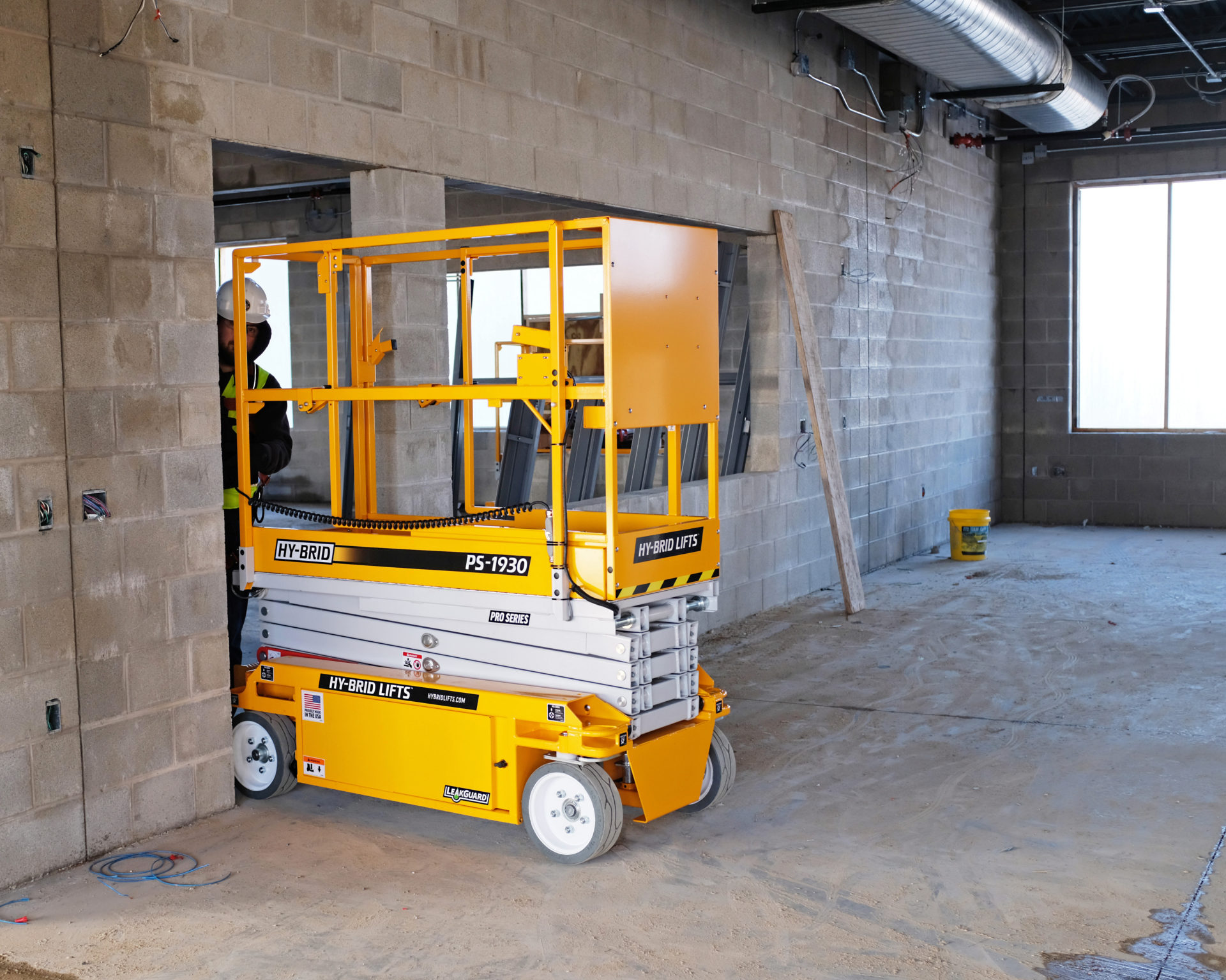Hy-Brid Lifts reveals new PS-1930 scissor | Lift and Hoist ...