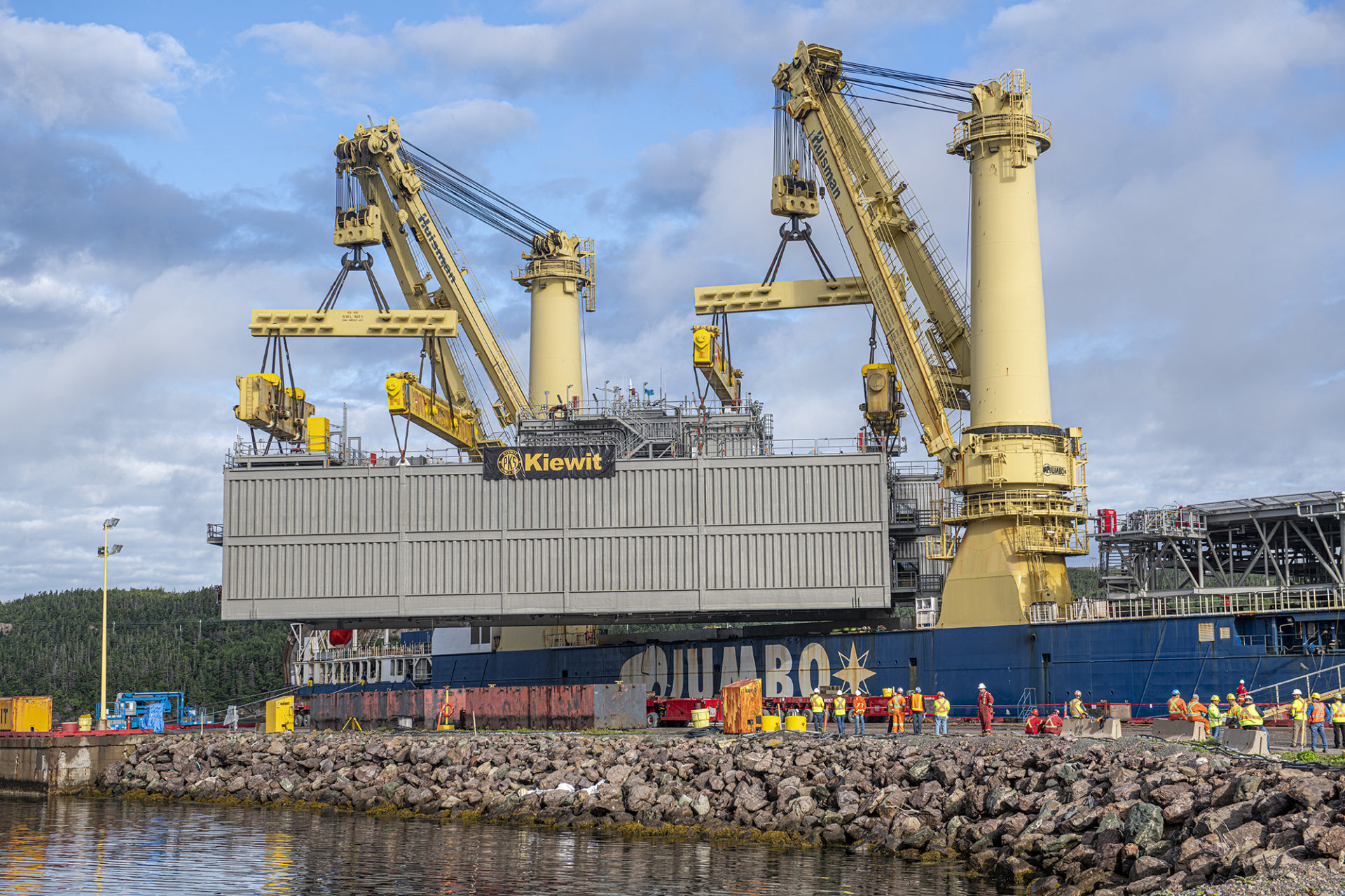 Heavy lifting with a light touch | Lift and Hoist International ...