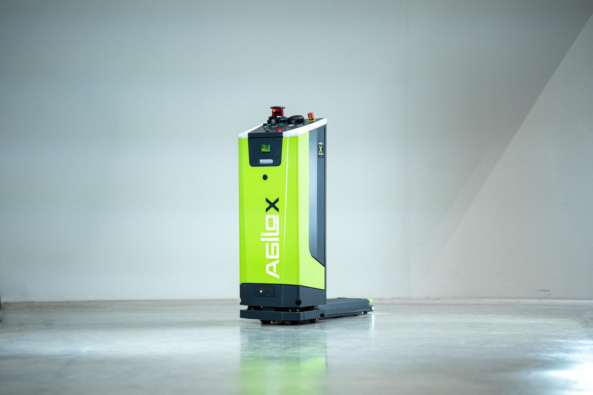 Agilox introduces new ODM robot | Lift and Hoist International ...