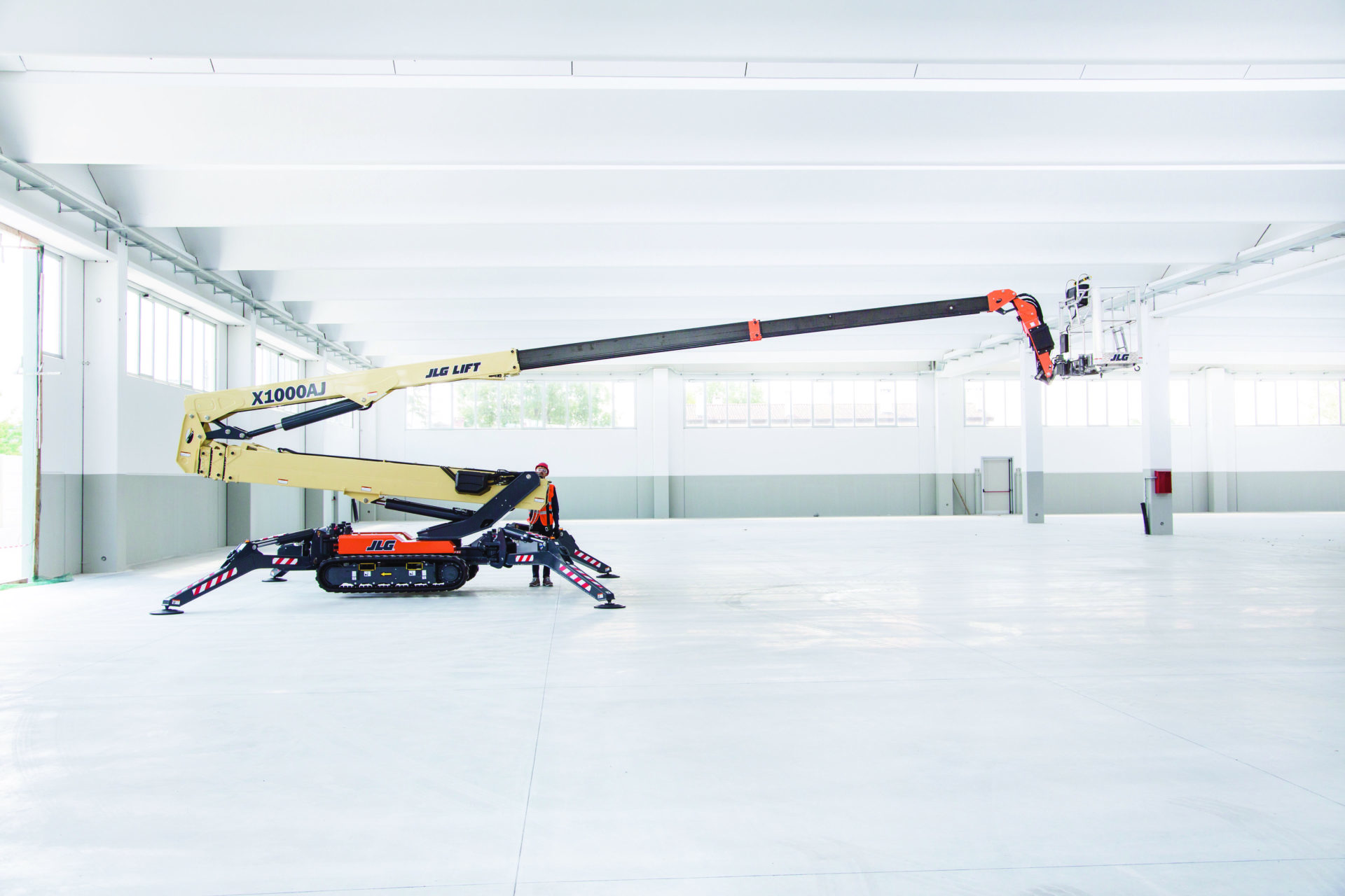 JLG completes acquisition of Hinowa | Lift and Hoist International ...