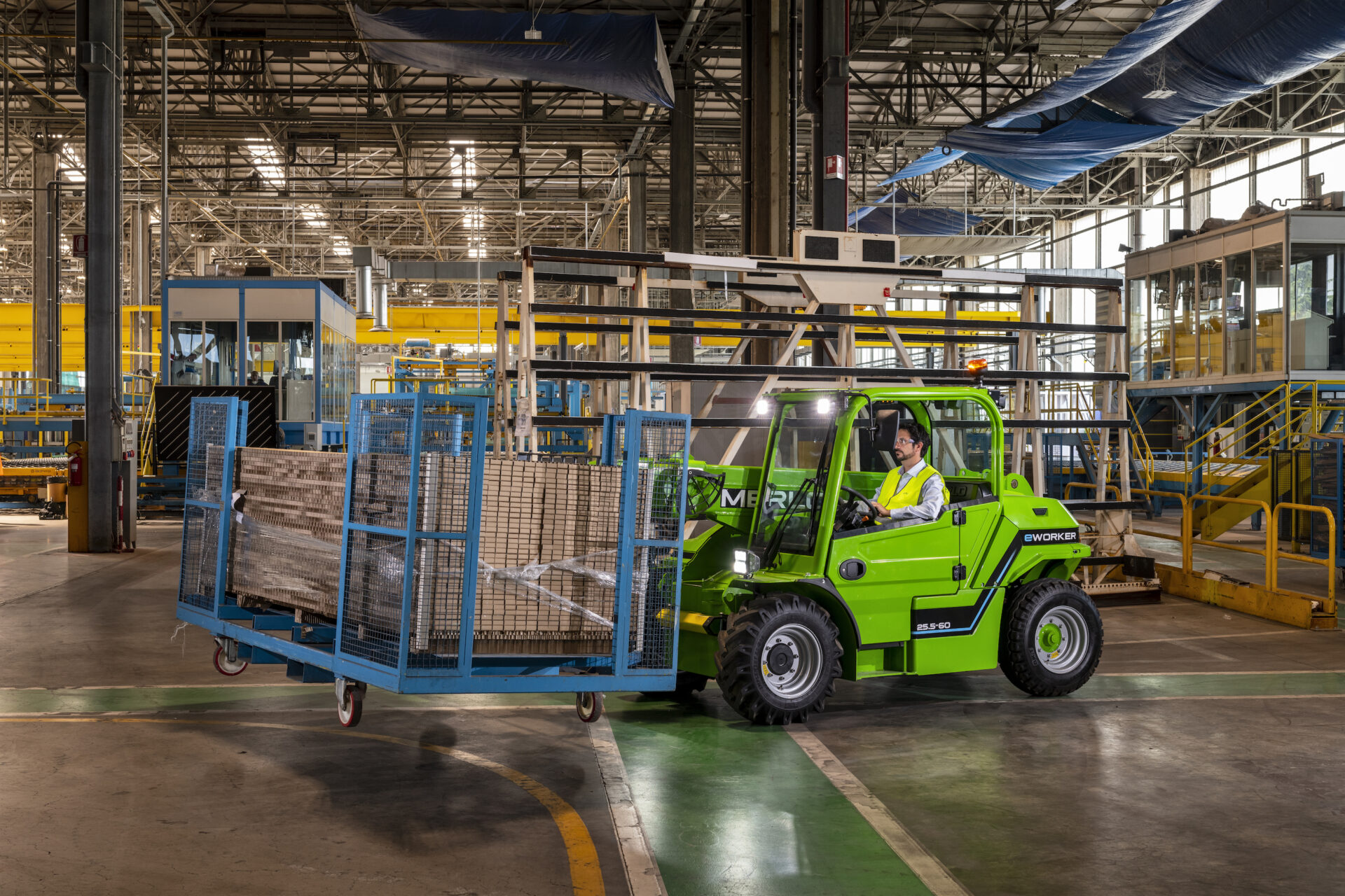 Safety, comfort and performance in telehandlers | Lift and Hoist ...