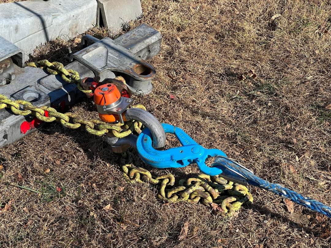 DLM, Chant provides telemetry shackles for towing | Lift and Hoist ...