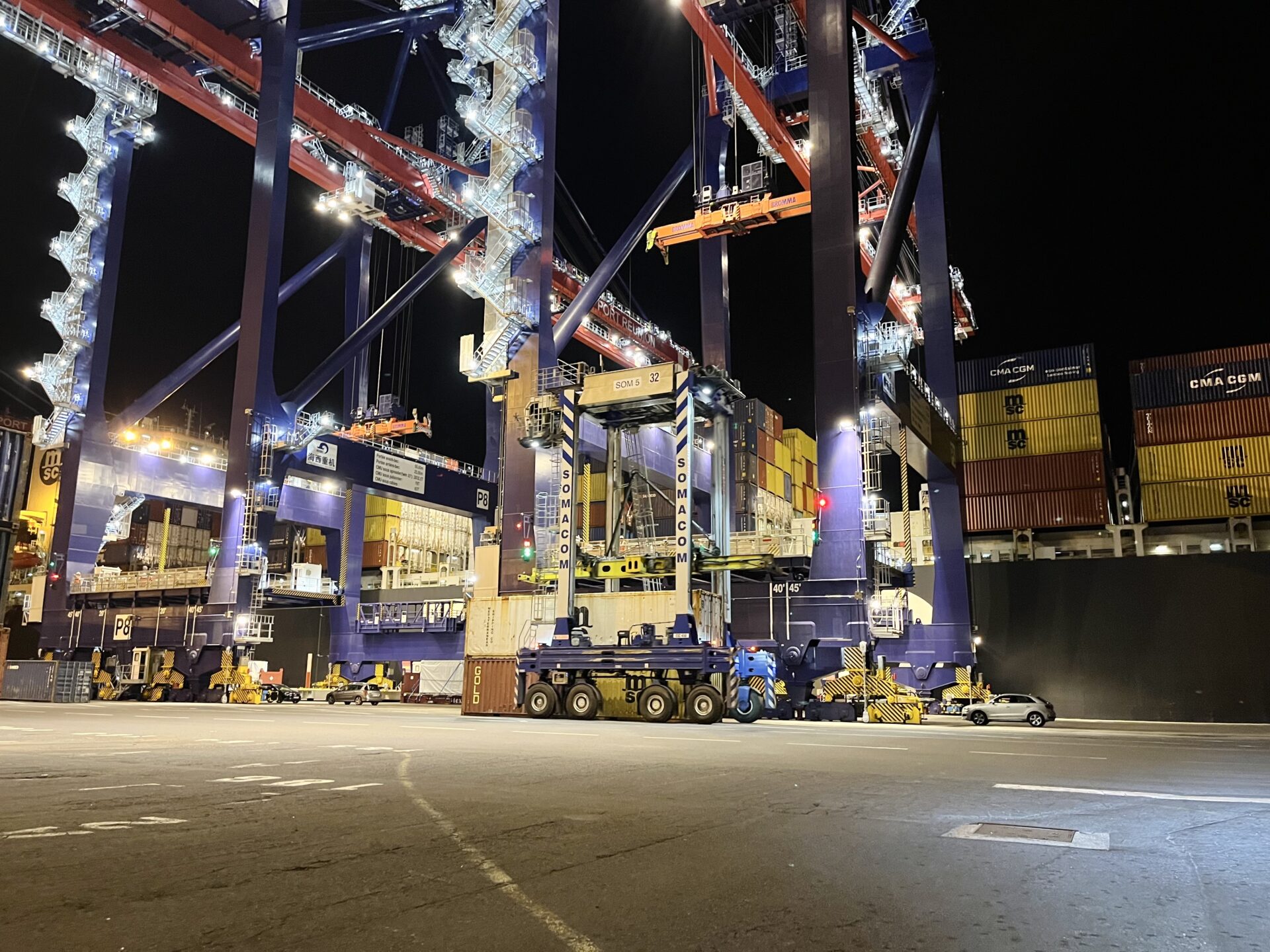 Three Kalmar straddle carriers for SOMACOM | Lift and Hoist ...
