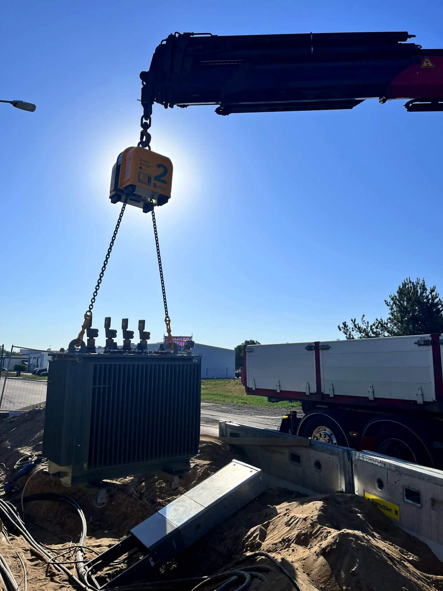 GGR Group becomes UK distributor for Ganterud levelling yokes | Lift ...