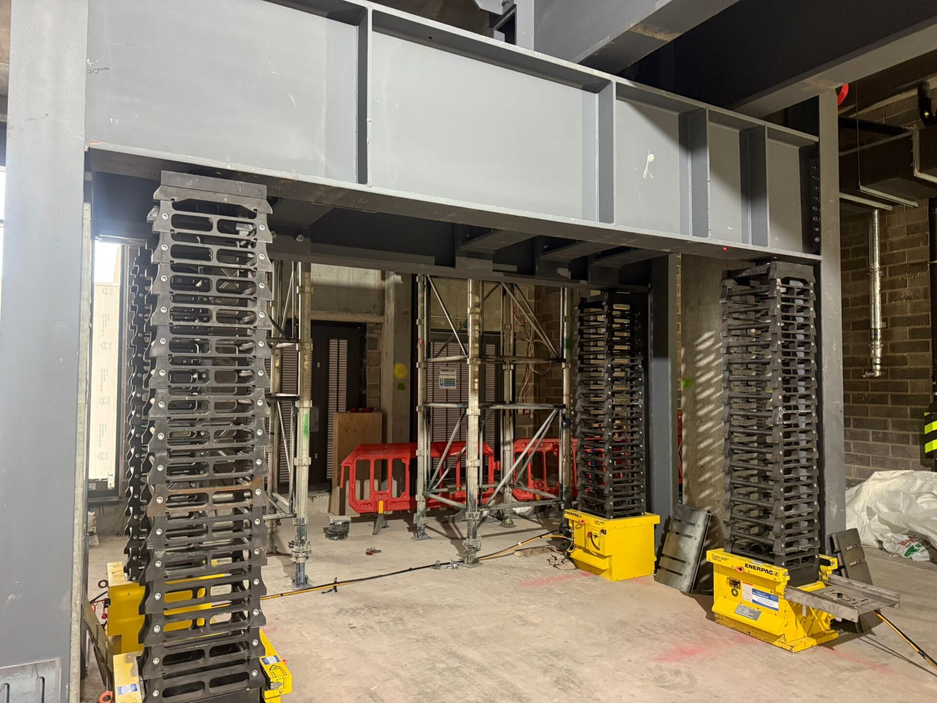 Complex multi-beam lift in restricted height | Lift and Hoist ...